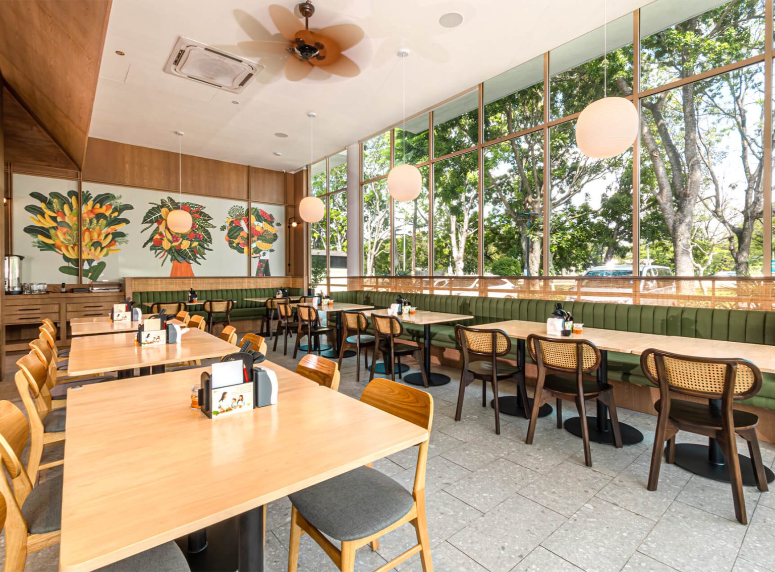 Outlets – Mama Kim